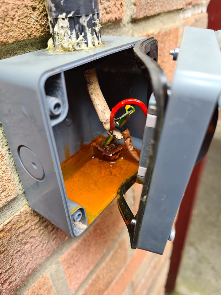 Electrical fault Electrician | D Durnan Electrical Ltd